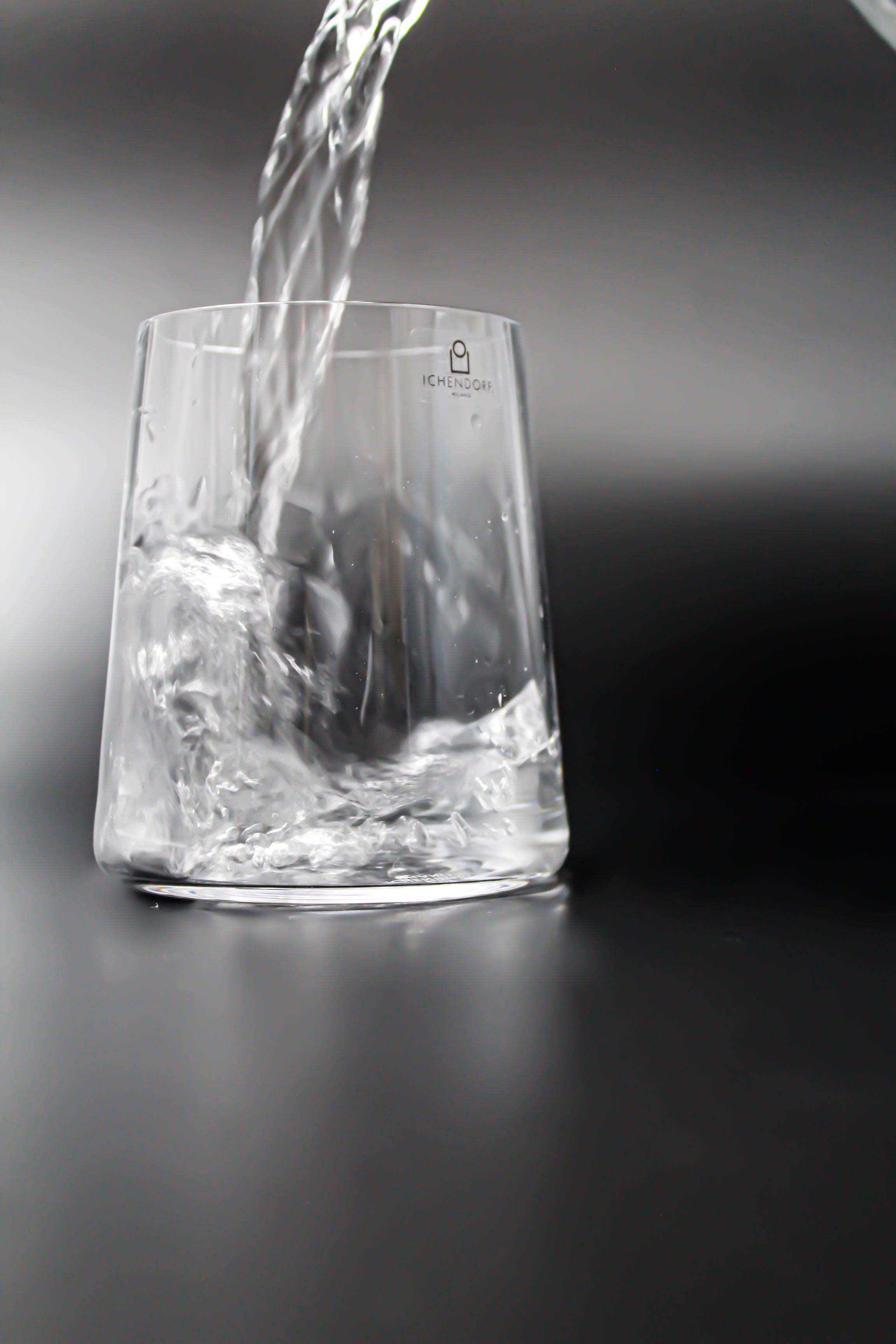MANHATTAN Water Glass – Charles Virone Concept